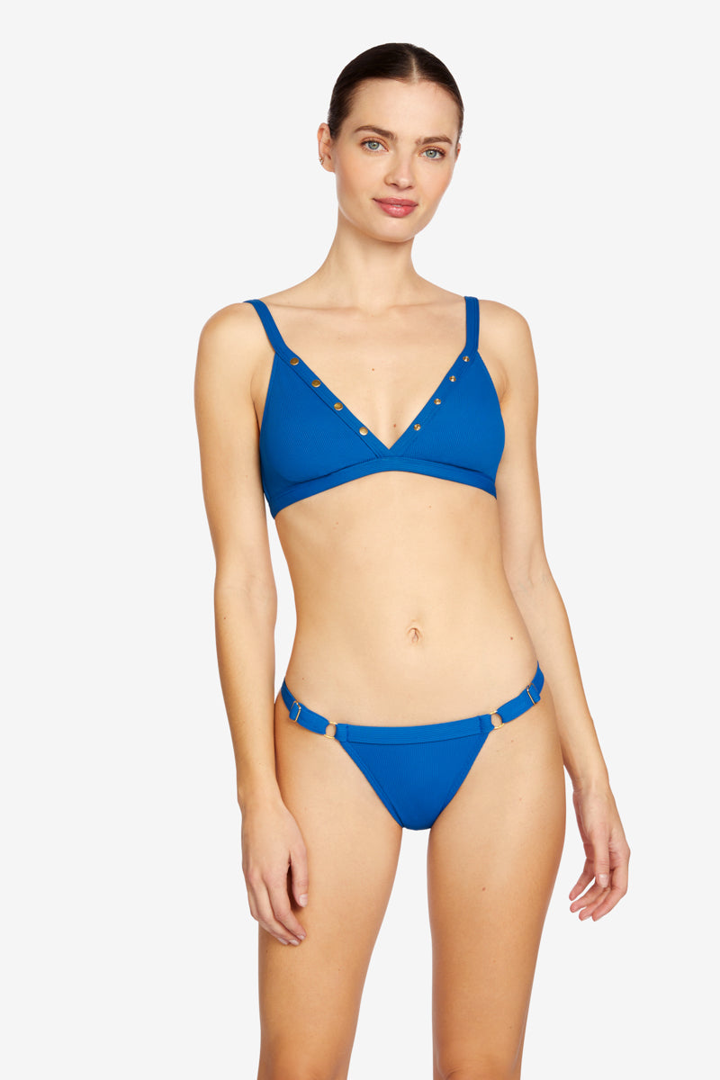 AMY TRIANGLE BIKINI TOP (final sale) – Robin Piccone